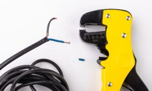 Should Wires Be Twisted Before or After Crimping?